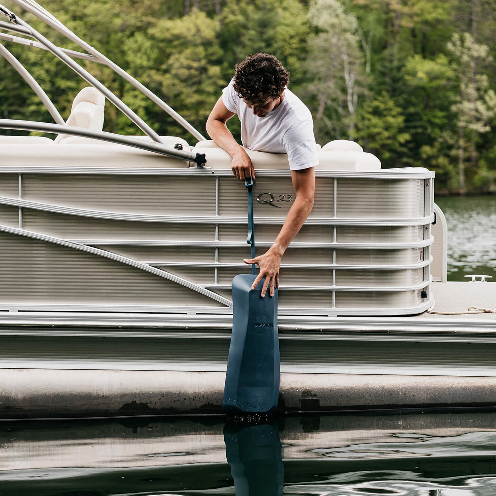 MAVEN Pontoon Boat Fenders & Bumpers | MISSION Boat Gear